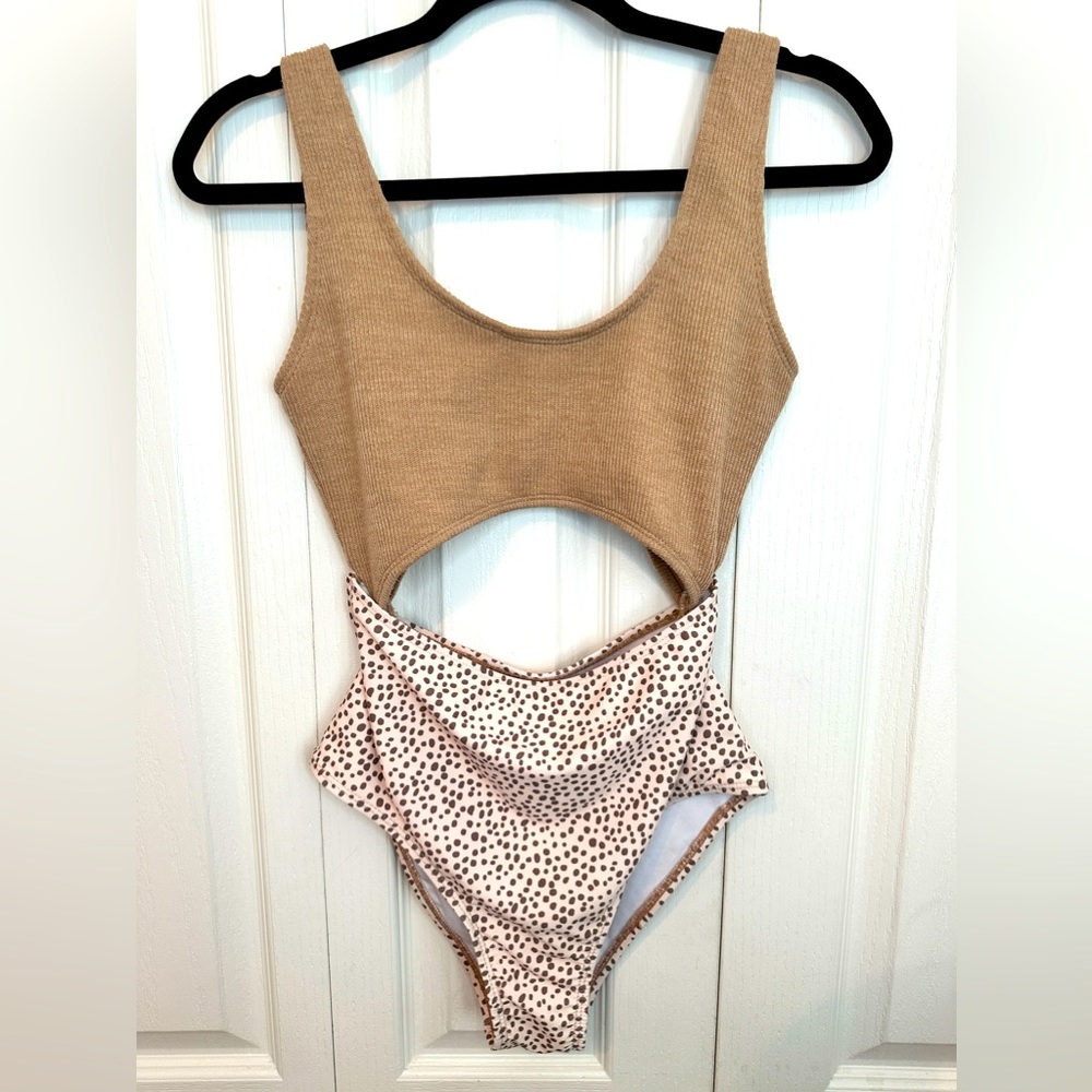 Pacsun Keyhole Scrunch One Piece Swimsuit (S) - Gem